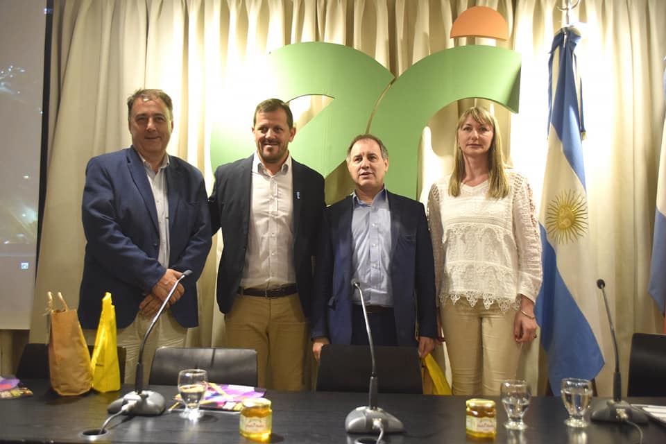 Presentación de la Expo Maciá en la Casa de Entre Ríos - Portal Apícola